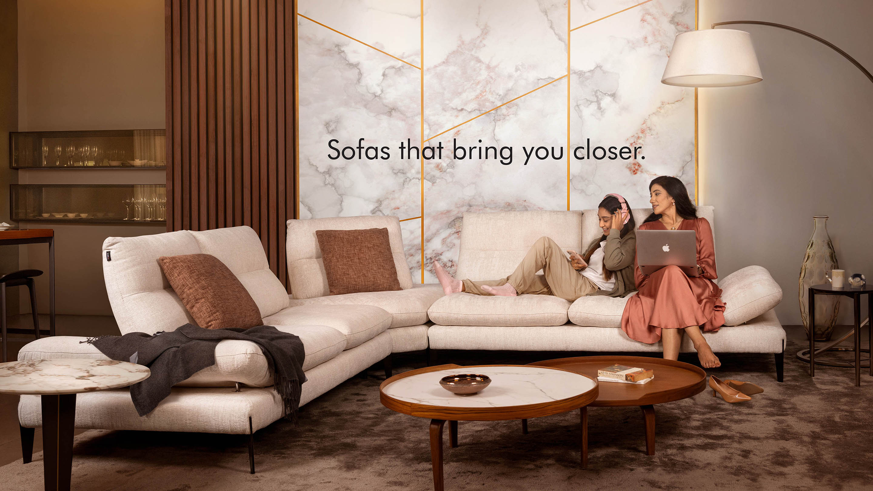 Leather Sofas & Couches | Recliner Sofas | Dining Table Set | Simply ...